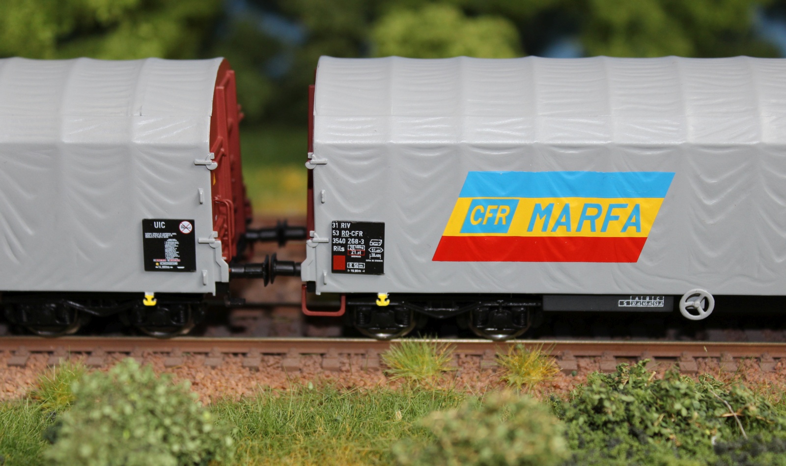 Set 2 vagoane CFR Marfa, tip Rils