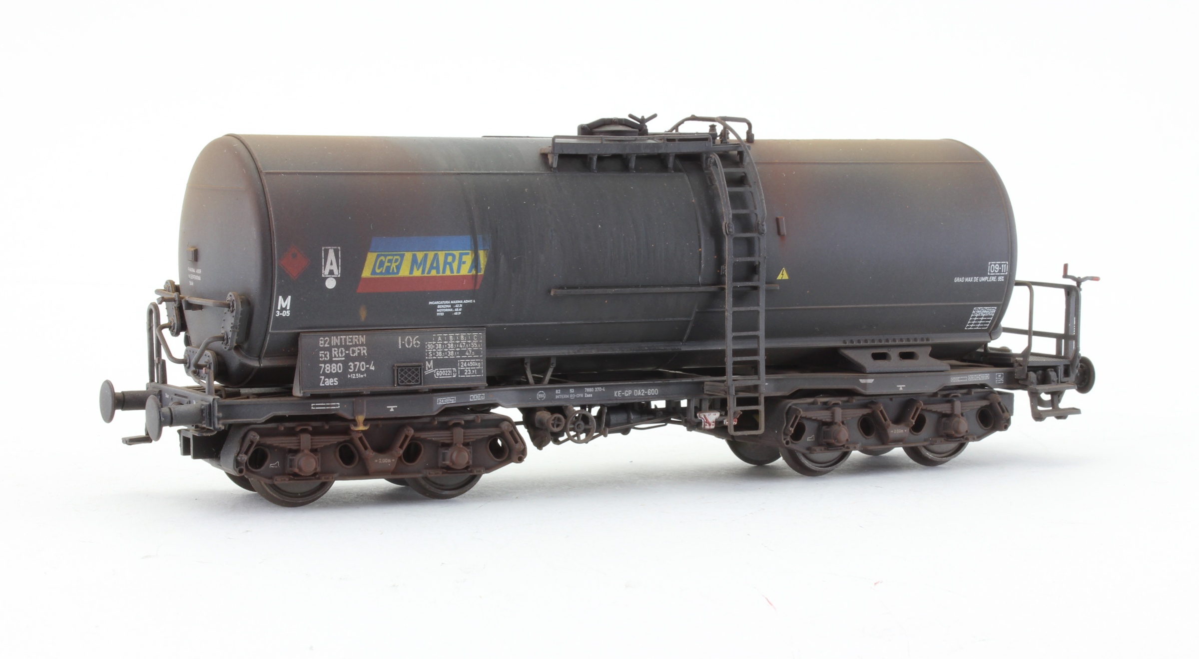 Set vagoane cisterna, CFR Marfa, Albert Modell, scara H0 (1:87)