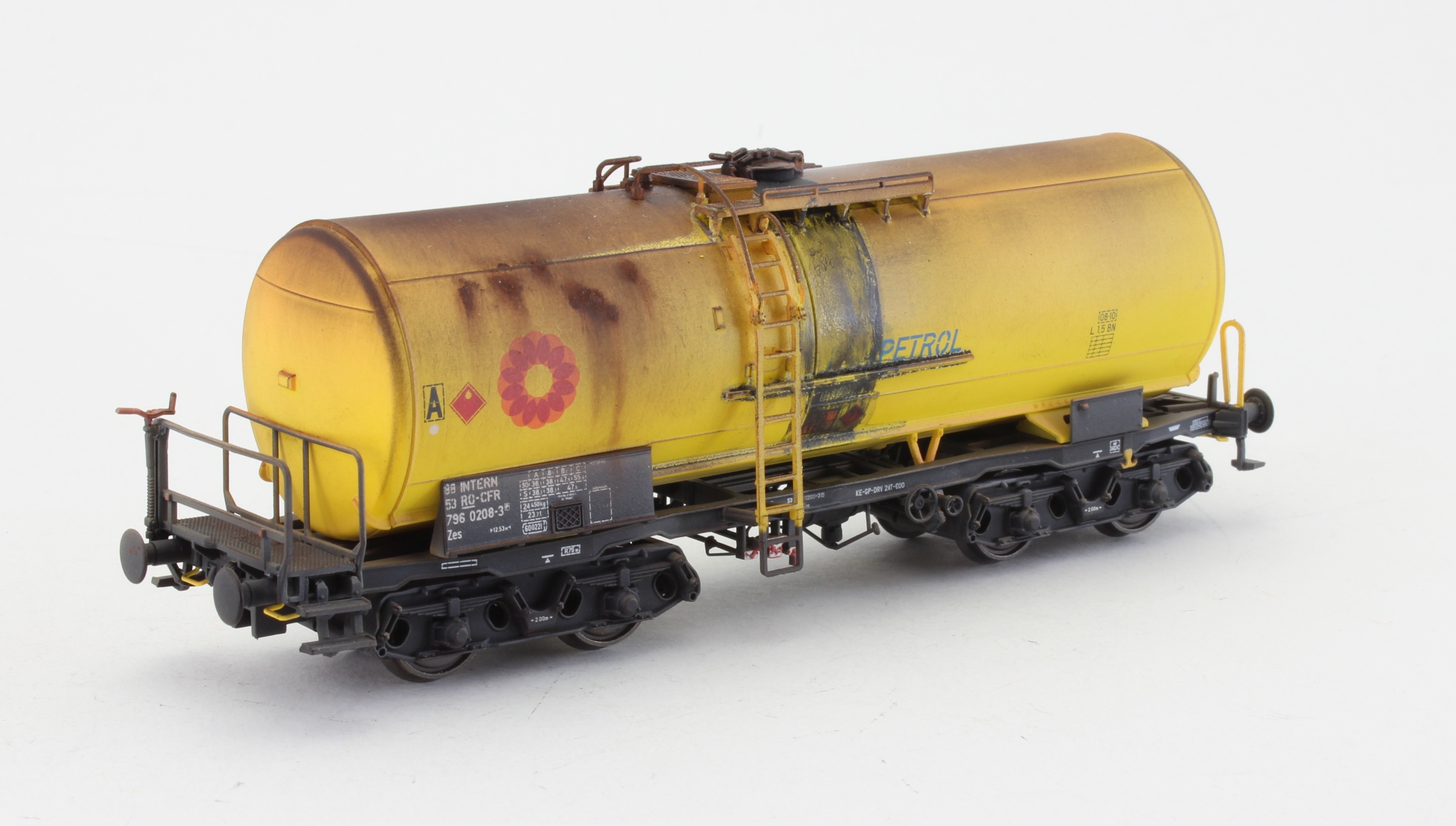 Vagon cisterna, CFR - "Rompetrol", Albert Modell, scara H0 (1:87)