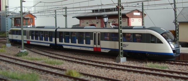 Automotor Desiro, CFR, Scara H0 (1:87)