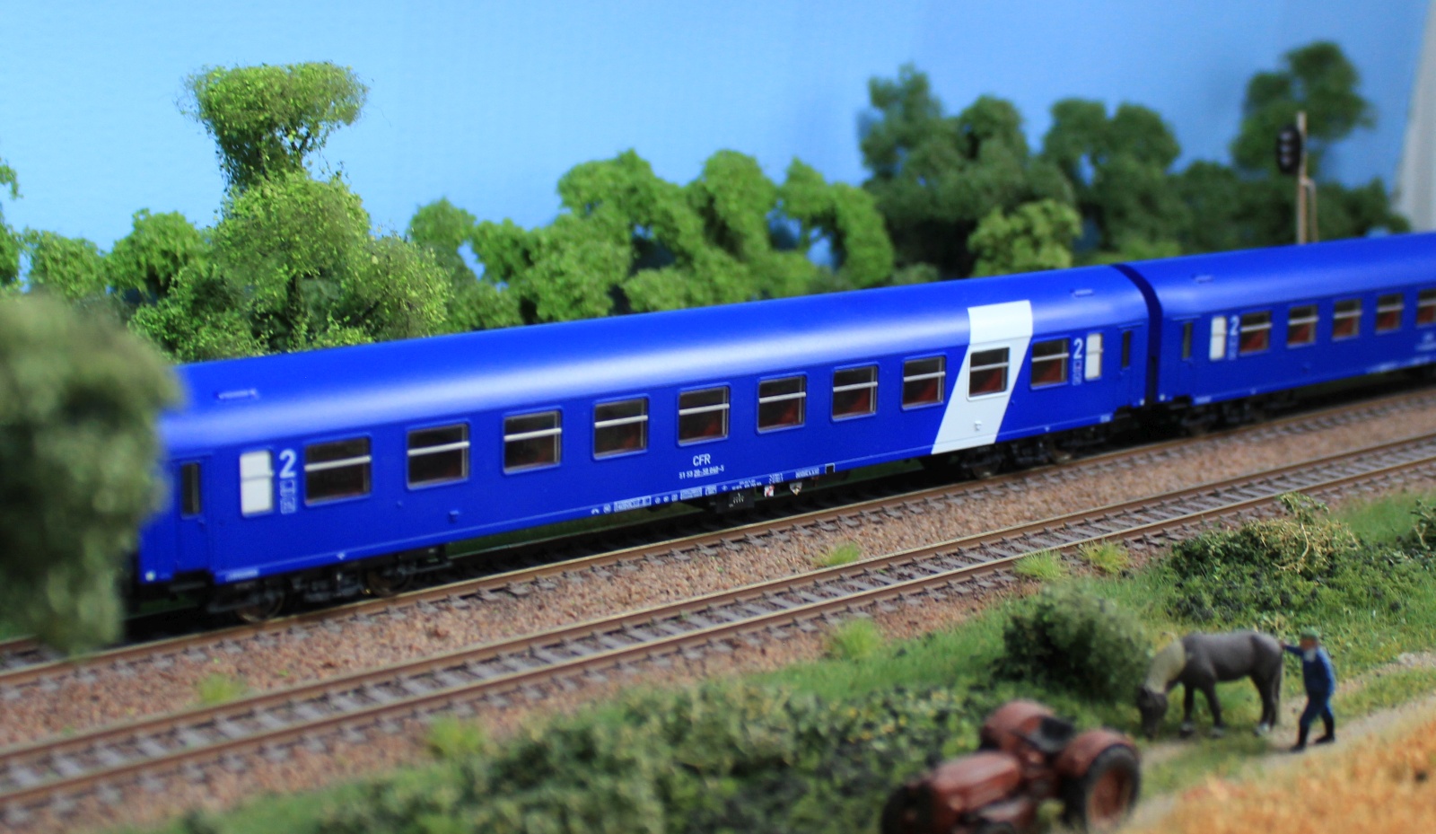 2nd class passenger car, CFR, H0 scale (1:87)