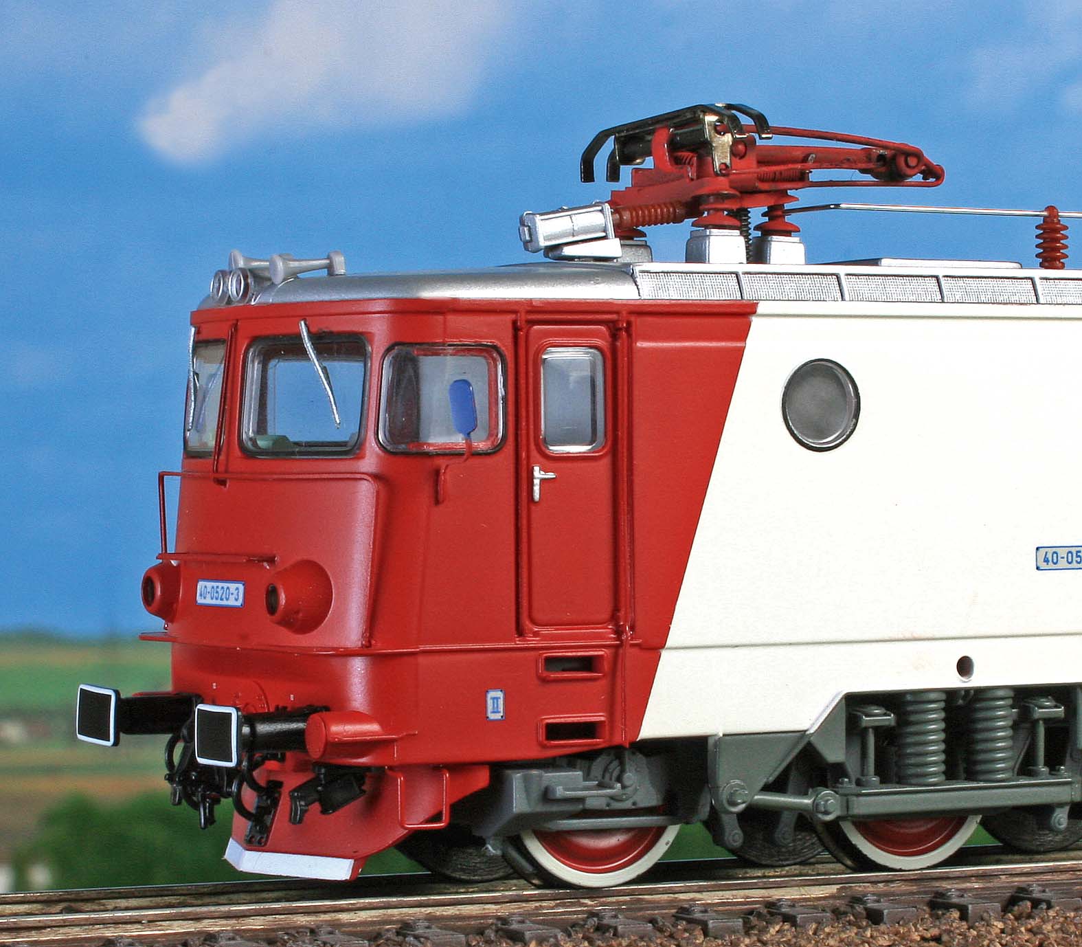 Locomotiva electrica 060 EA CFR