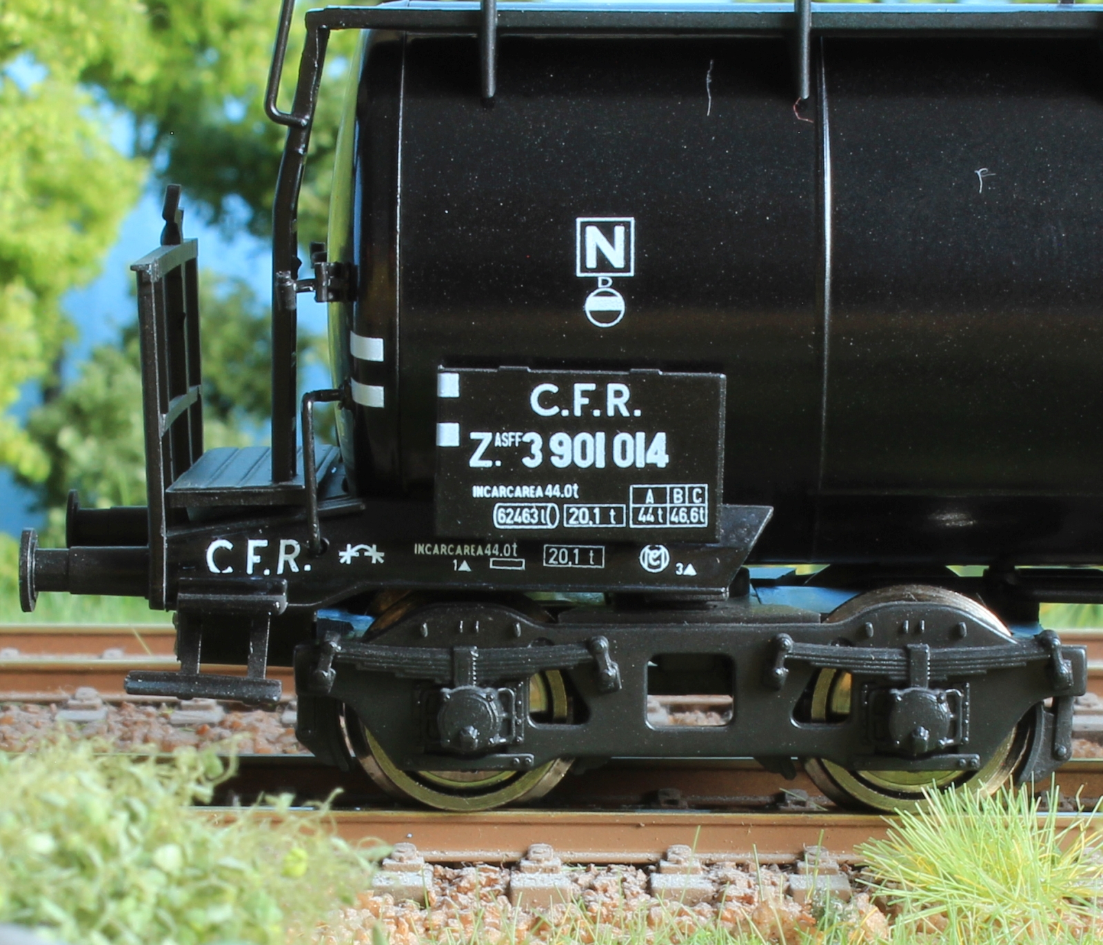 Set 2 vagoane cisterna, CFR, scara H0 (1:87)