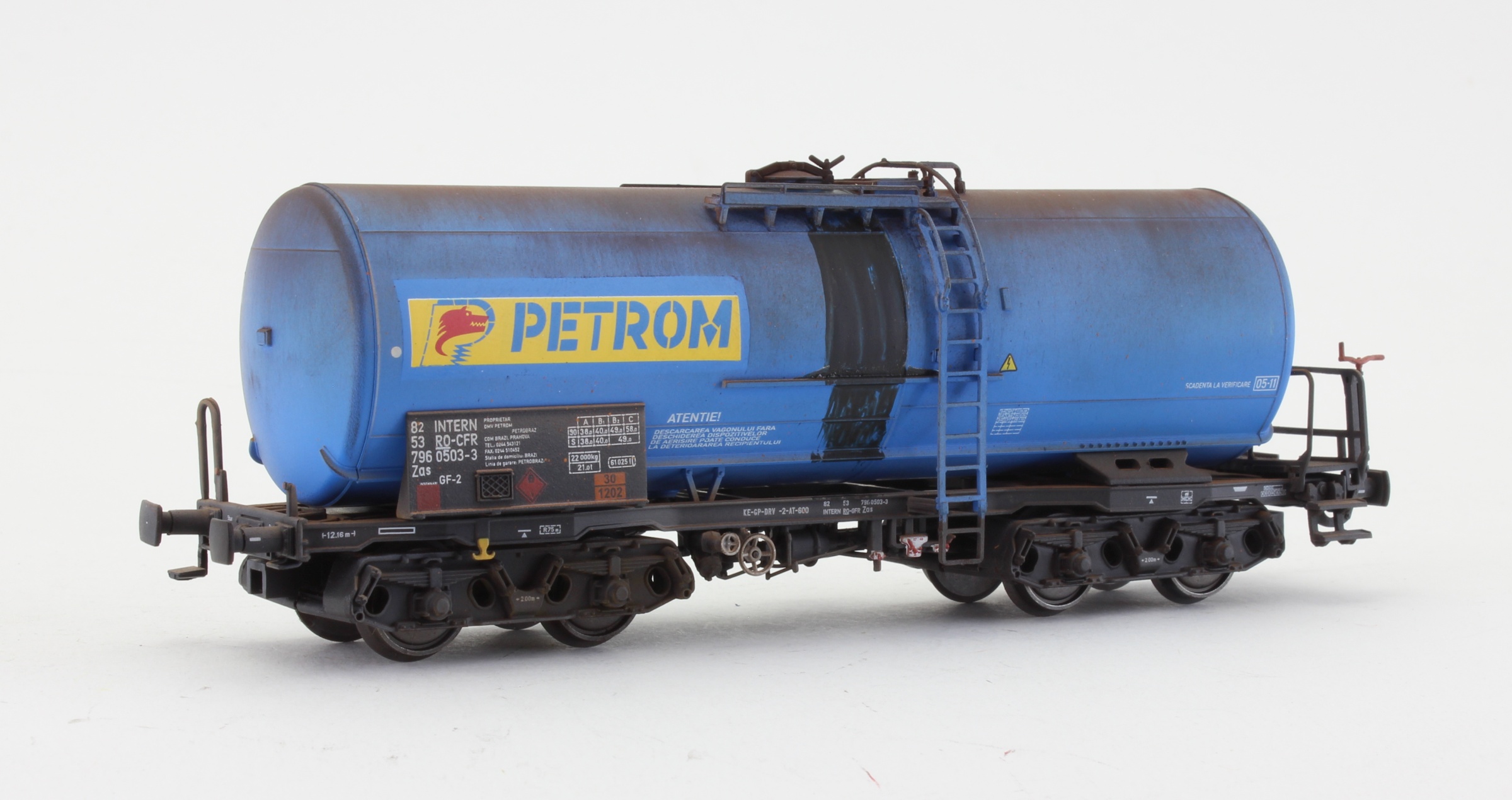 Set vagoane cisterna, CFR - "Petrom", Albert Modell, scara H0 (1:87)