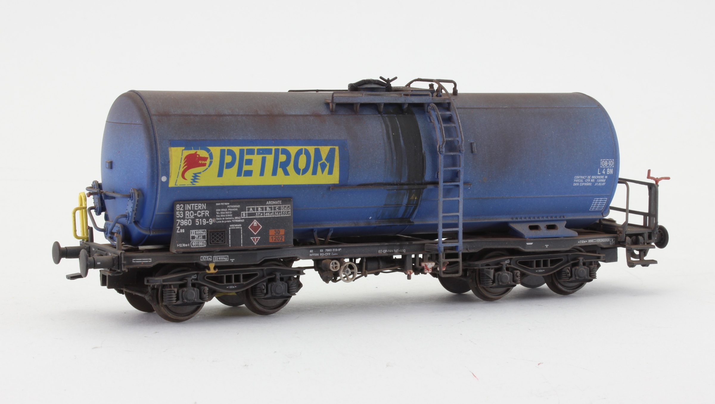 Set vagoane cisterna, CFR - "Petrom", Albert Modell, scara H0 (1:87)