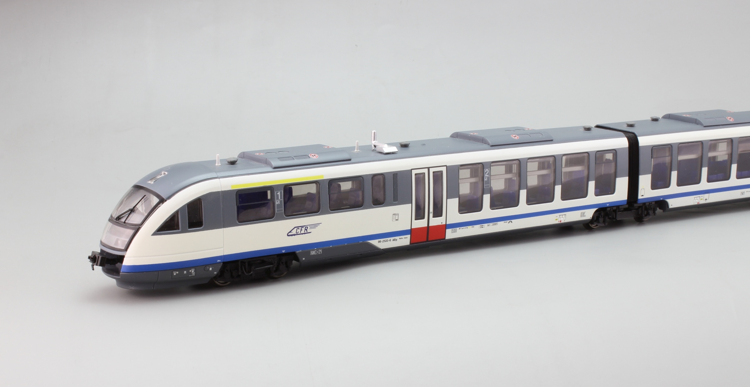 CFR "Desiro" diesel railcar, series 96, Piko, H0 scale(1:87)