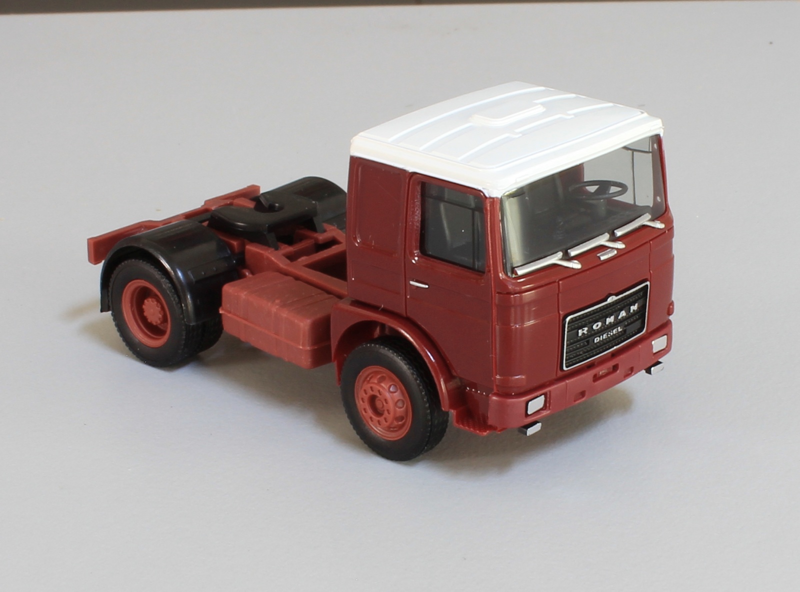 Cap tractor Roman Diesel, Herpa, scara H0 (1:87)