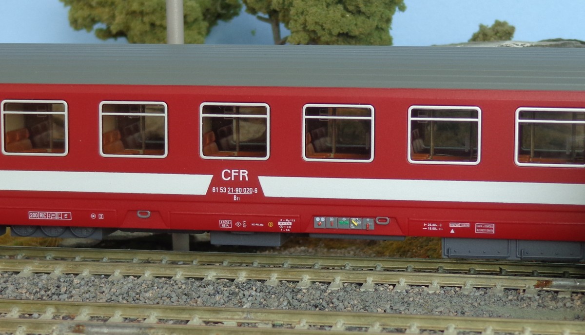 Set 2 vagoane clasa a 2-a CFR