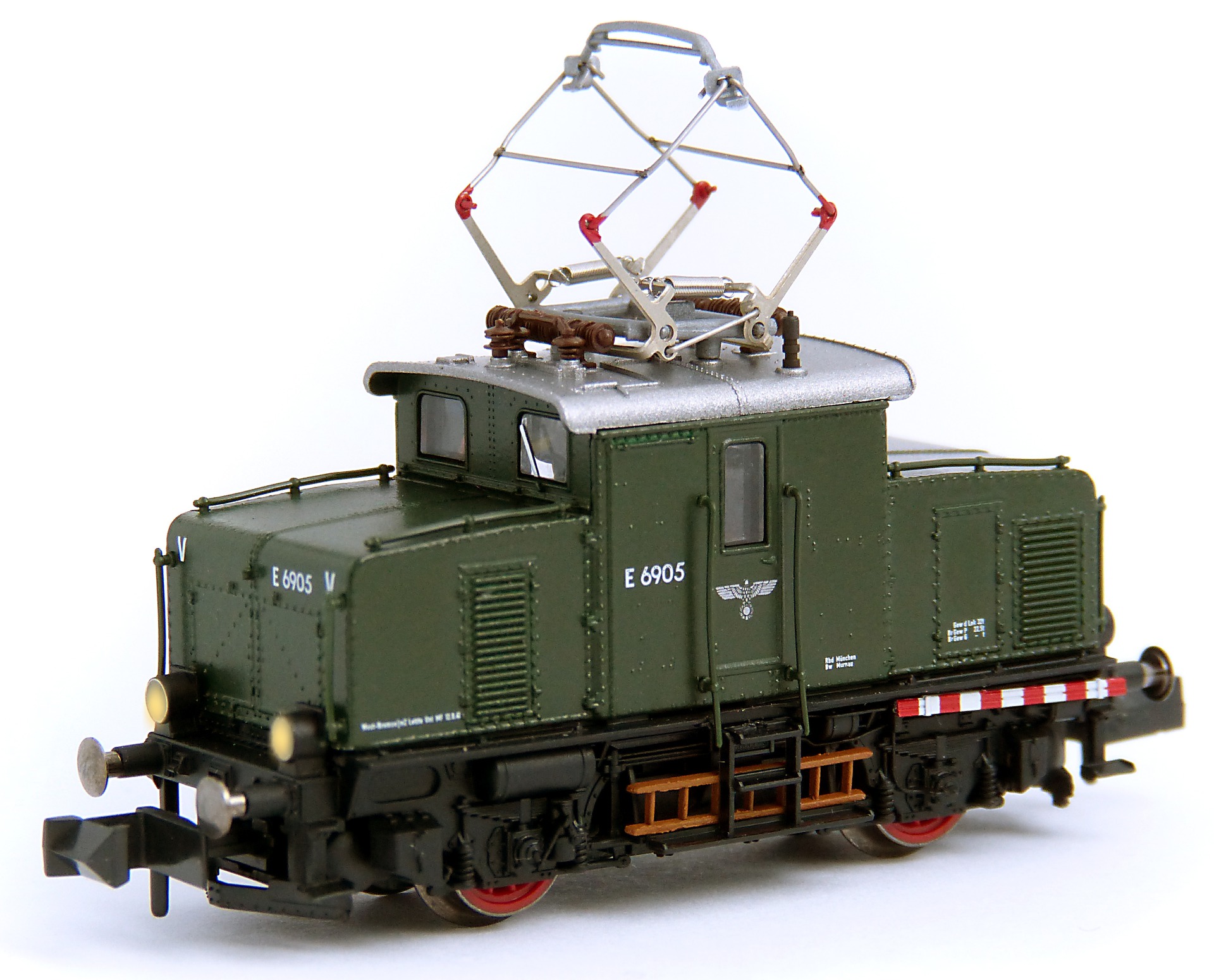 E 69 Electric locomotive Fleishmann 737101, N scale (1:160)