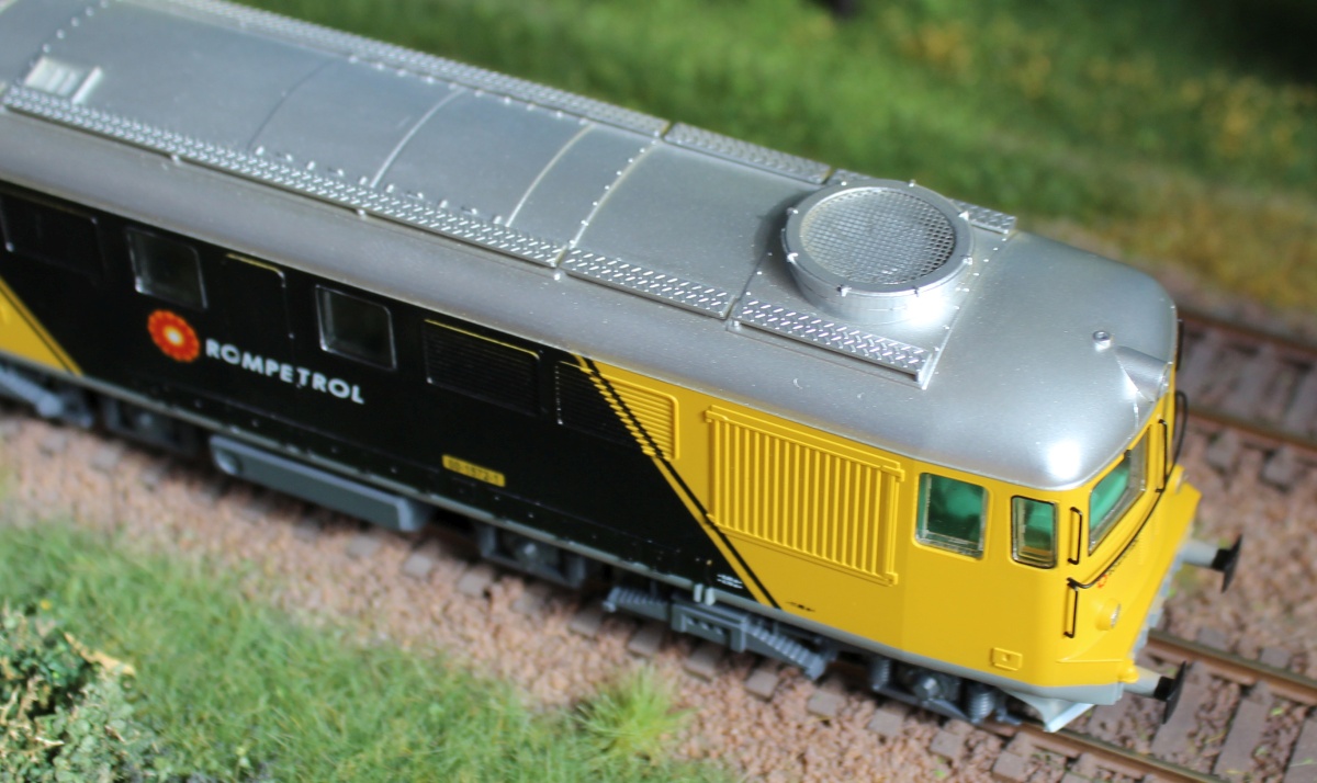 060 DA diesel locomotive, Rompetrol, MTB, H0 Scale (1:87)