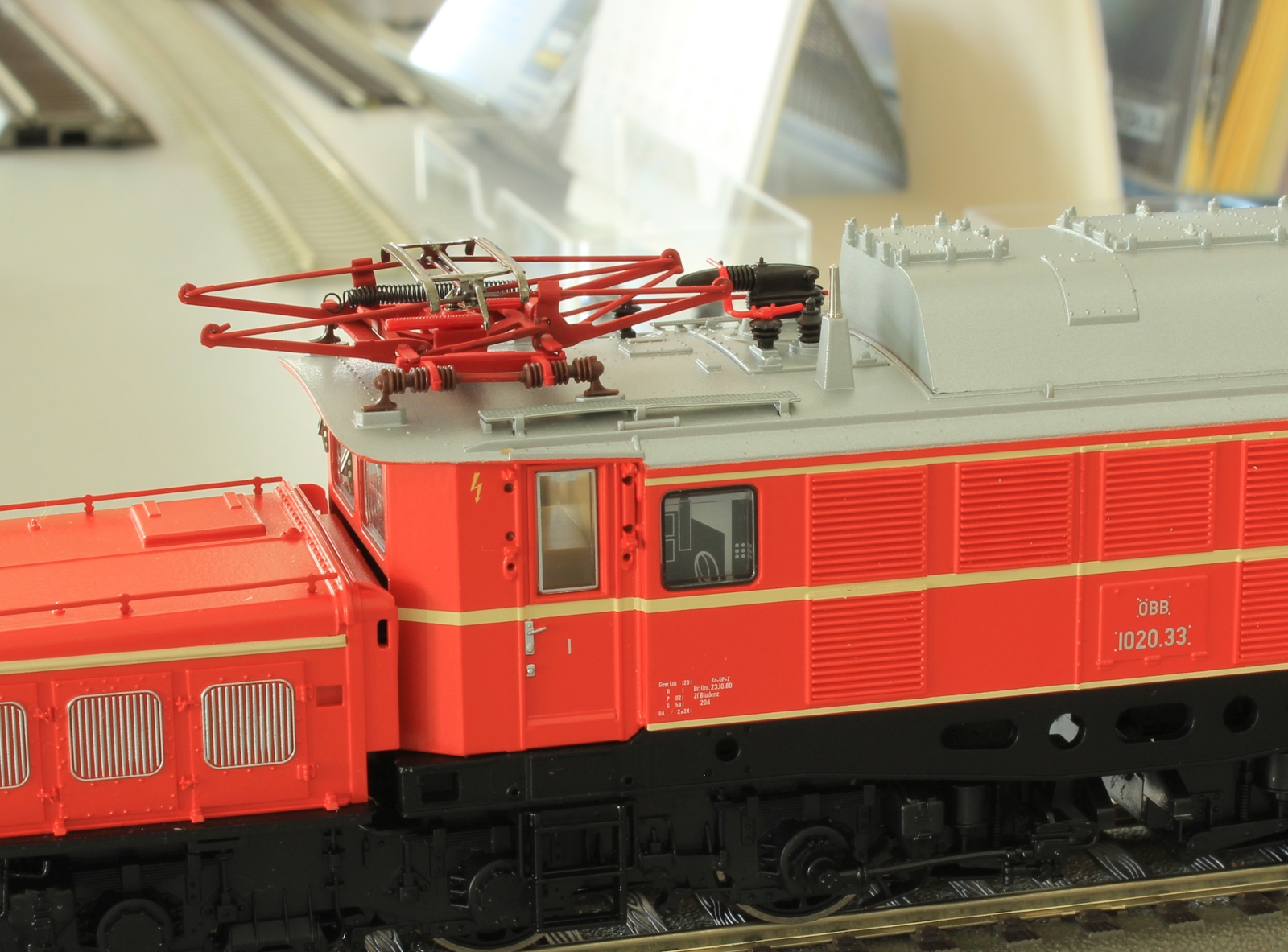 Locomotiva electrica seria 1020 cu tren Orient Express, Roco, scara H0 ...